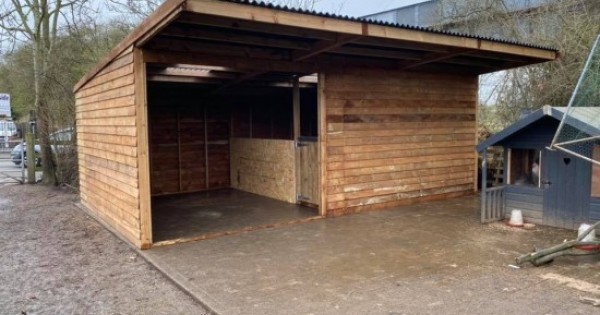 Internal Stables & Storage 24ft x 12ft