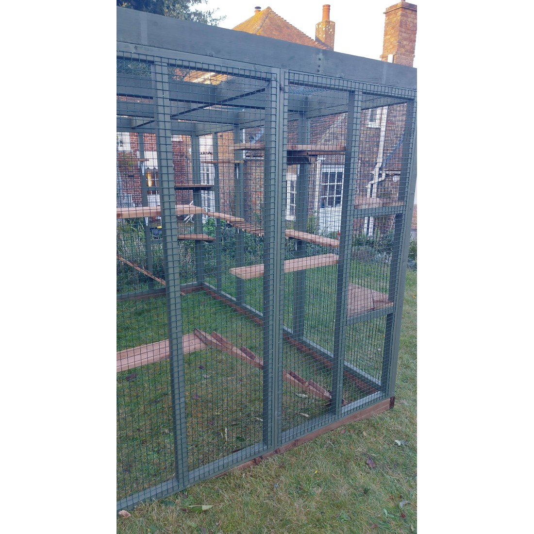 Freestanding Bespoke Green Sleeping Box Enclosure